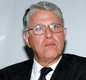 Abbas El Fassi obtient la confiance du Parlement dans l’indifférence ...