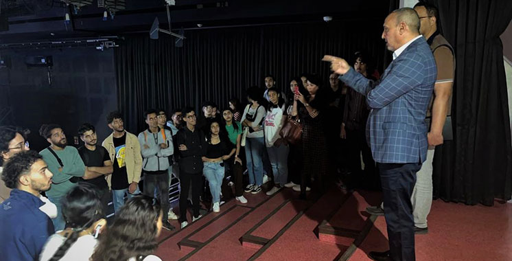 De jeunes étudiants témoignent de l’apport de la SNRT à la production ...